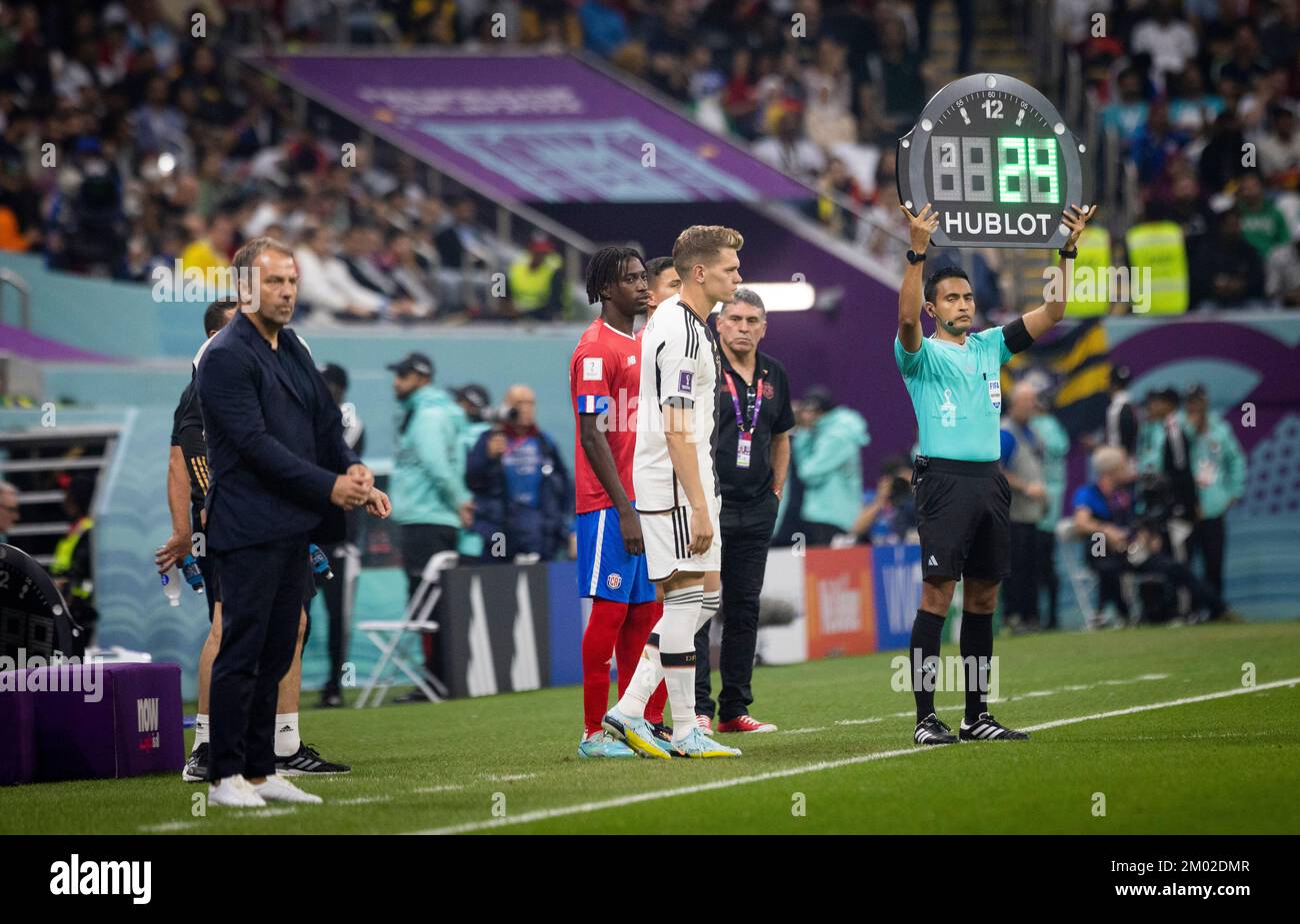 Doha, Qatar. 1st Dec, 2022. Matthias Ginter (Deutschland) Trainer Hansi ...