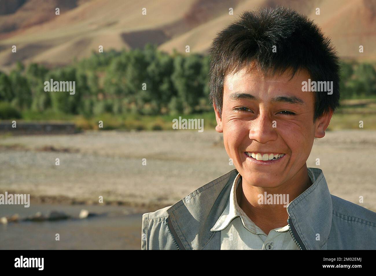Yakawlang, Bamyan (Bamiyan) Province / Afghanistan: A smiling local ...