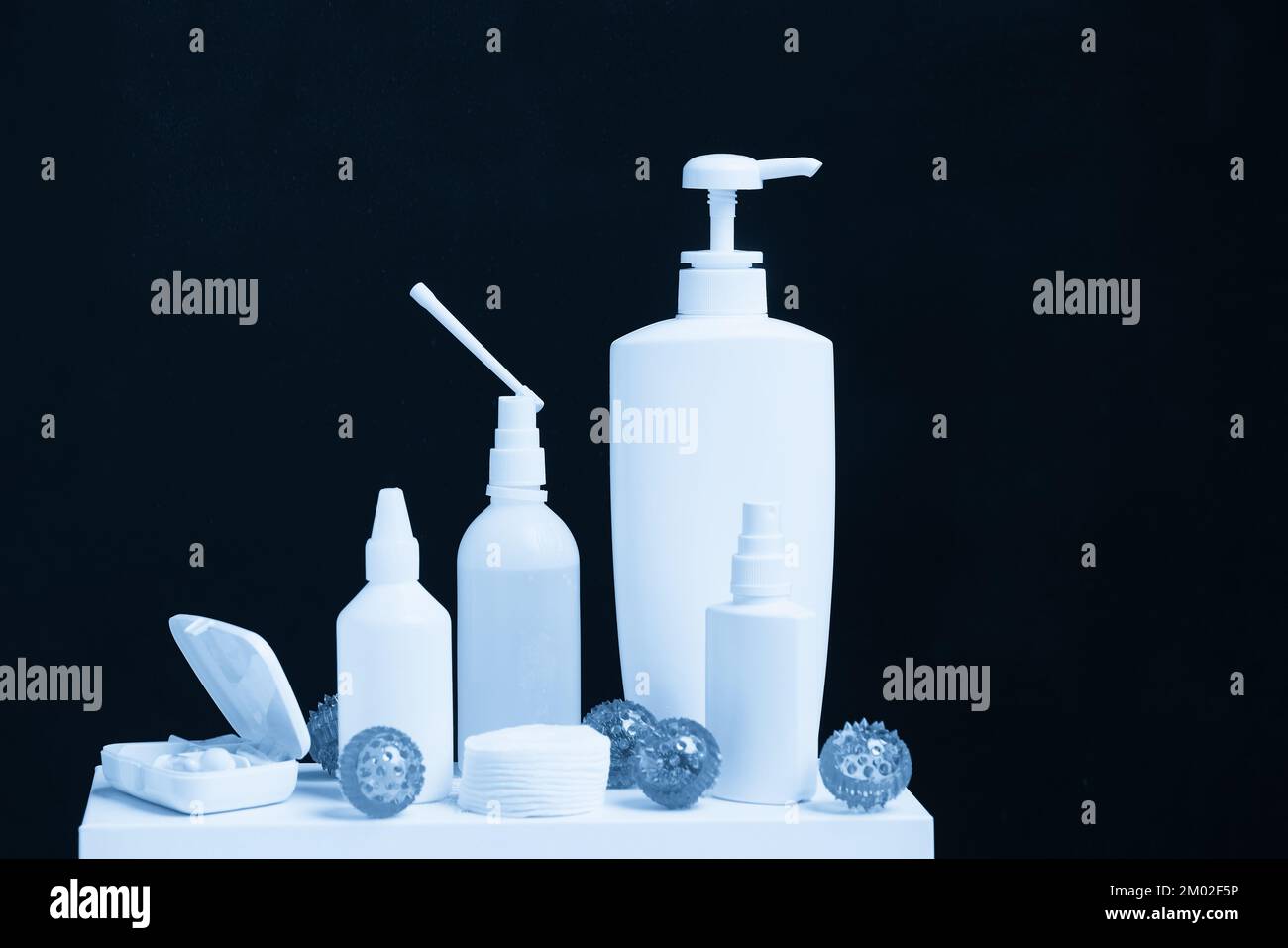 Medical dispensers hi-res stock photography and images - Alamy