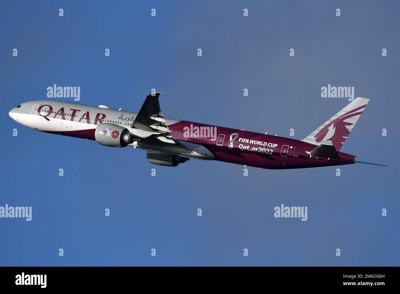 QATAR WORLD CUP 2022 MARKINGS ON QATAR AIRWAYS BOEING 777 Stock Photo ...