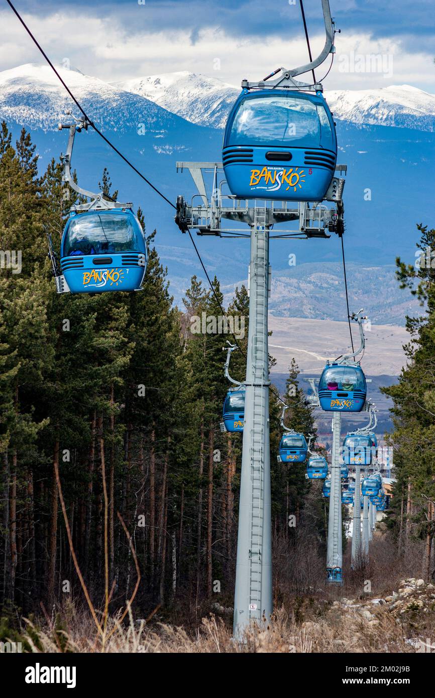 Bansko, lift cabin, Balkans, Bulgaria, famous ski resort Stock Photo ...