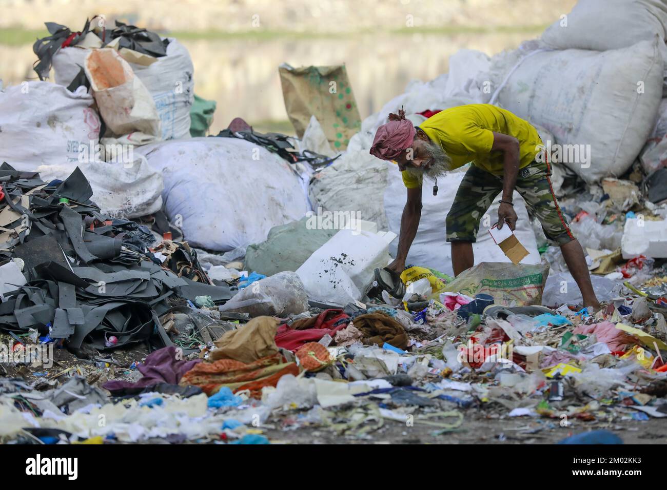 Collecting waste from a river hi-res stock photography and images - Alamy