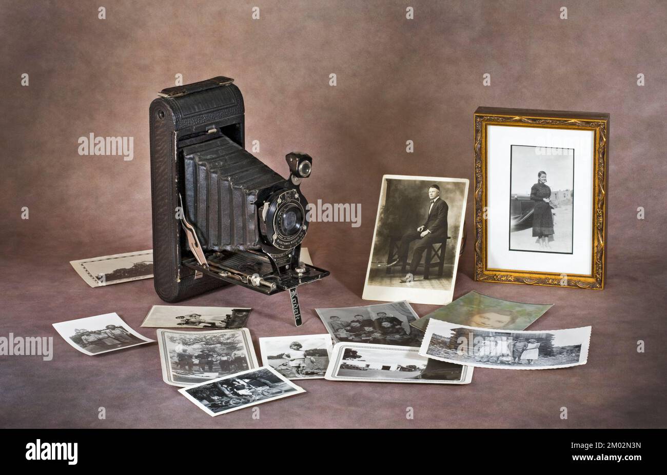 A vintage, 1926, Kodak folding pocket camera, 21/4 x 21/4 bellows ...