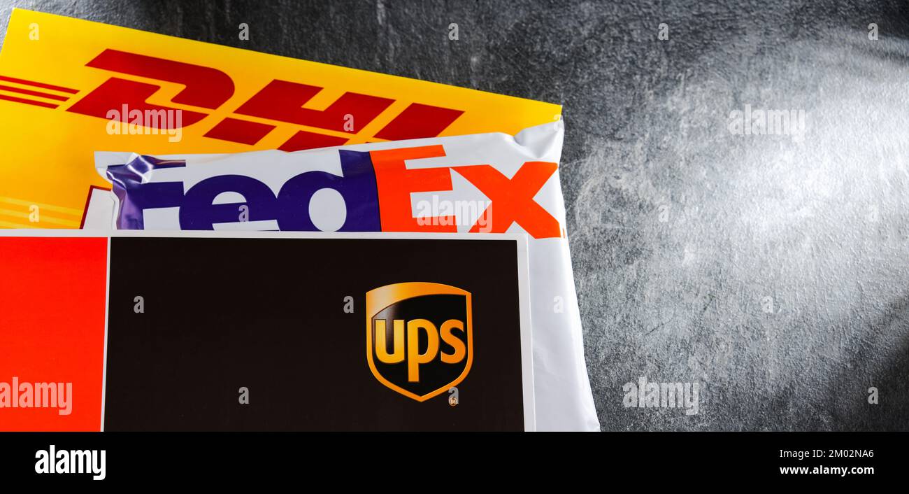 Fedex ups dhl hi-res stock photography and images - Alamy