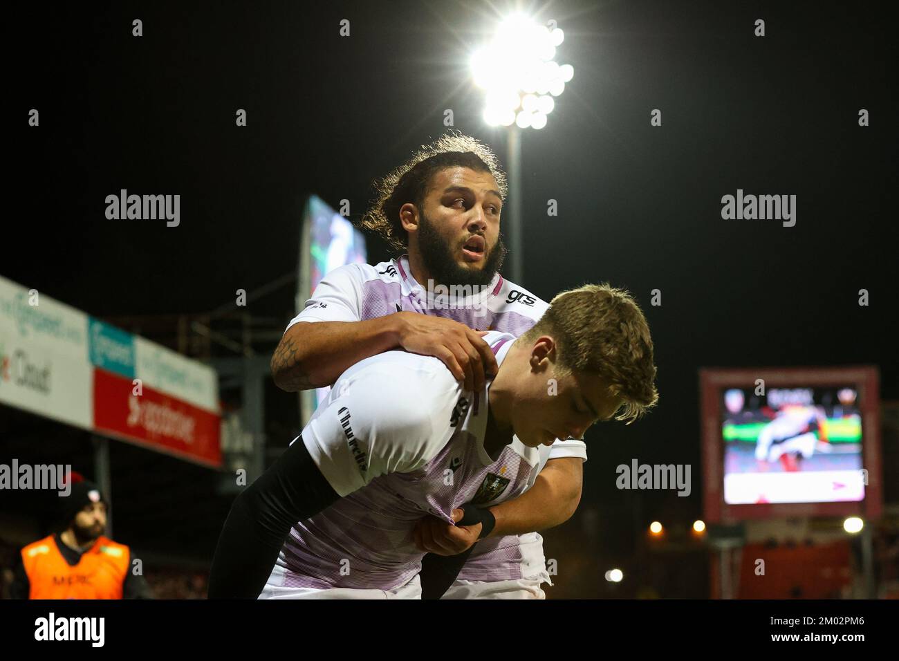 Lewis ludlam of northampton saints hi-res stock photography and images ...