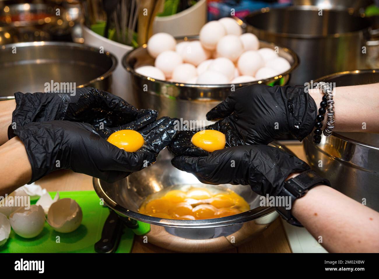 Egg yolk separation hi-res stock photography and images - Alamy