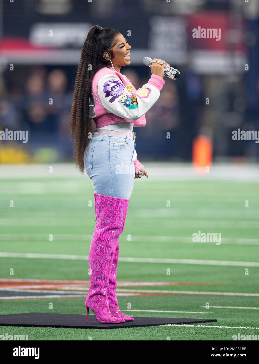 Arlington, Texas, USA. 3rd Dec, 2022. American Singer Songwriter ...