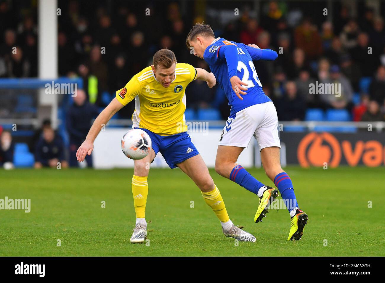 Solihull moors vs oldham athletic hi-res stock photography and images ...