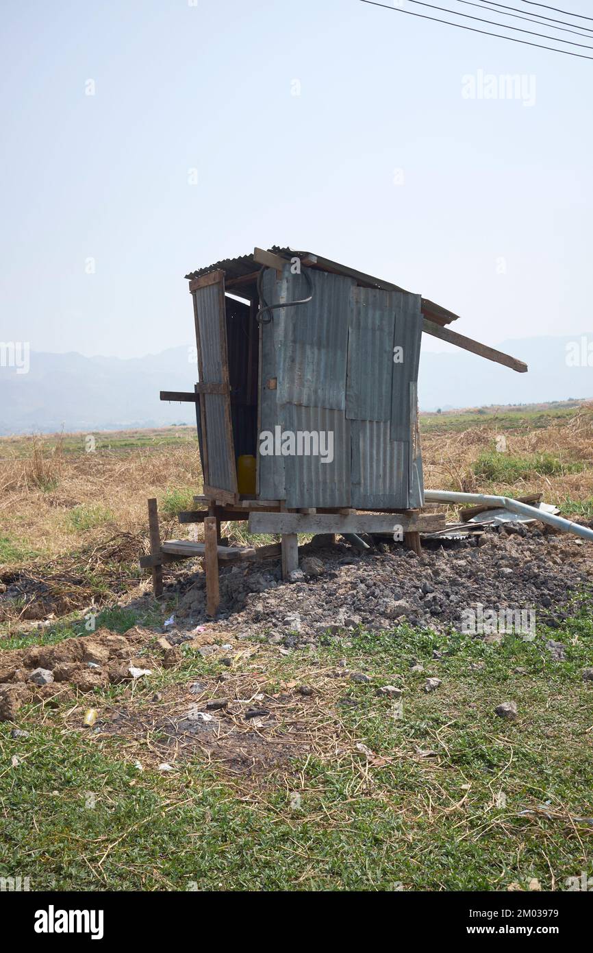 Makeshift toilet hi-res stock photography and images - Alamy