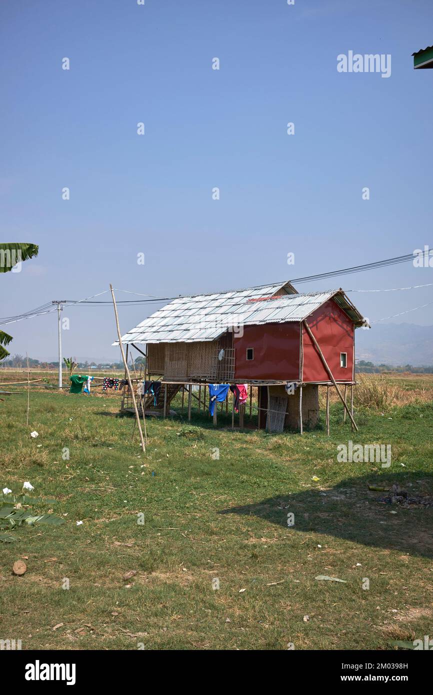 Makeshift toilets hi-res stock photography and images - Alamy