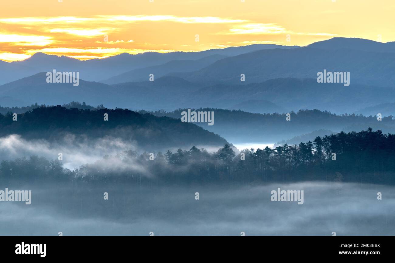 Foggy sunrise, from Foothills Parkway. Great Smoky Mountains National ...