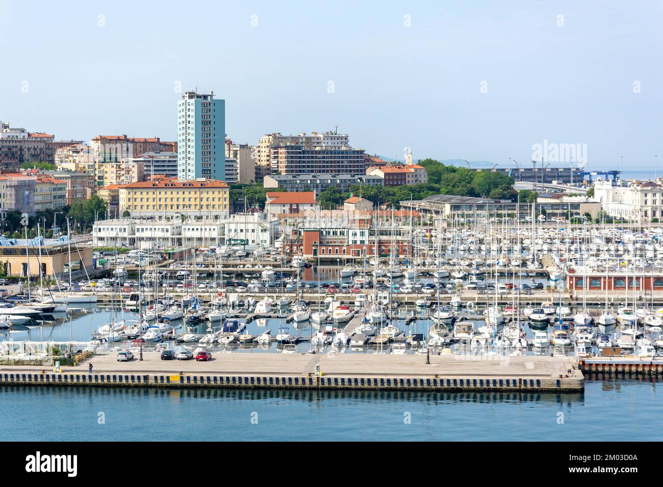 Yacht boat marinas pier piers bacino sacchetta marina trieste ci hi-res ...