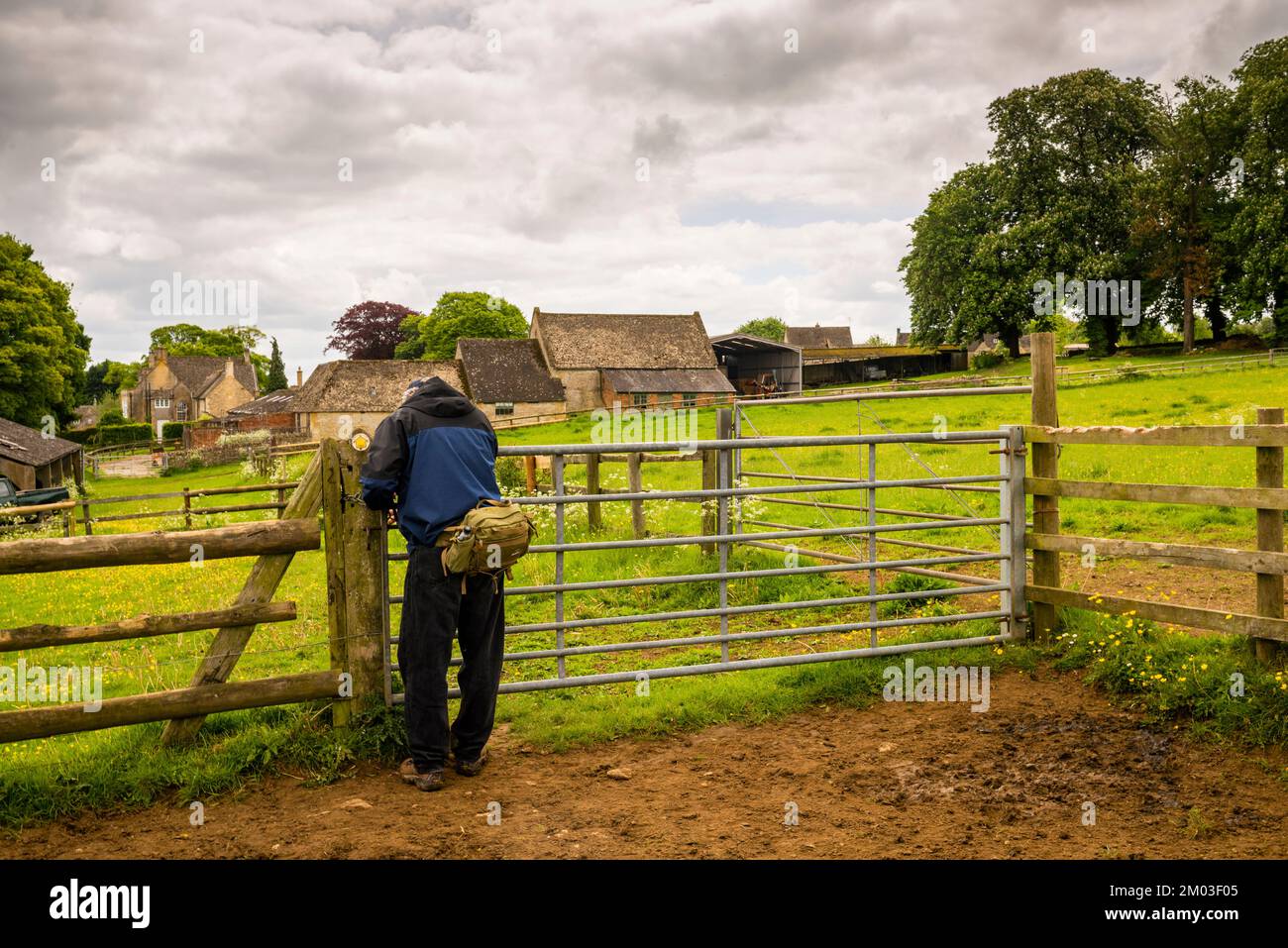 Farm buildings and through fencing on the Cotswolds Way National Trails ...