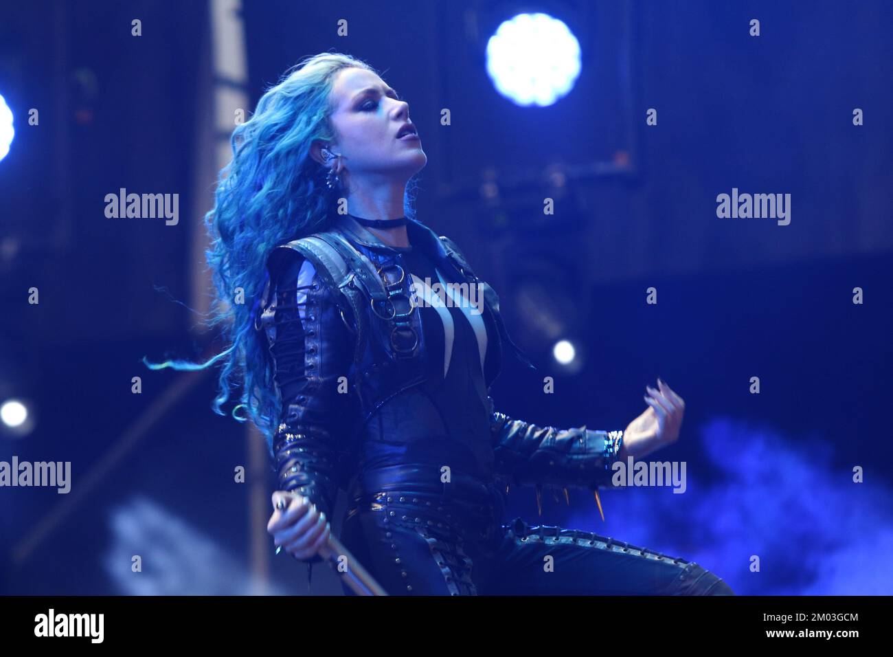 Arch enemy band hi-res stock photography and images - Alamy