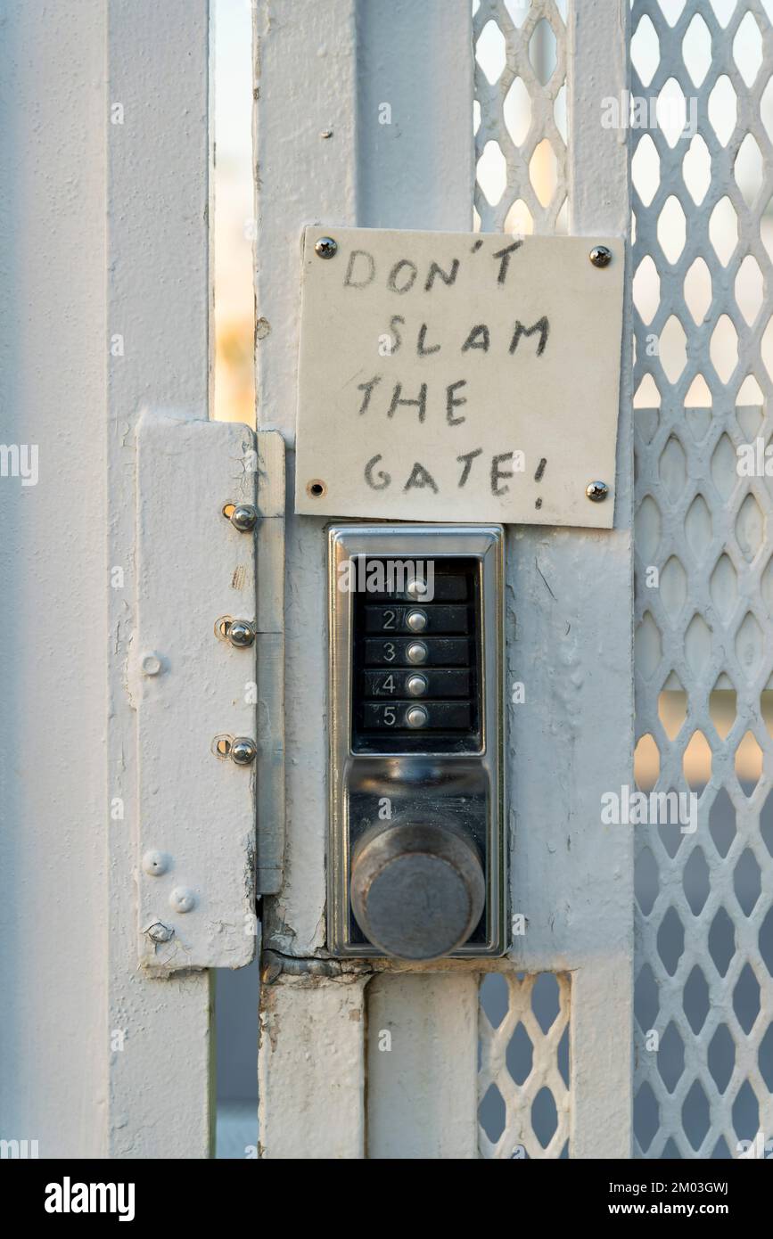 Dont slam the gate hi-res stock photography and images - Alamy