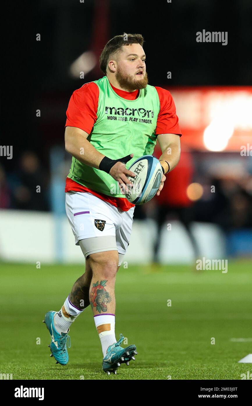 Alfie petch of northampton saints hi-res stock photography and images ...