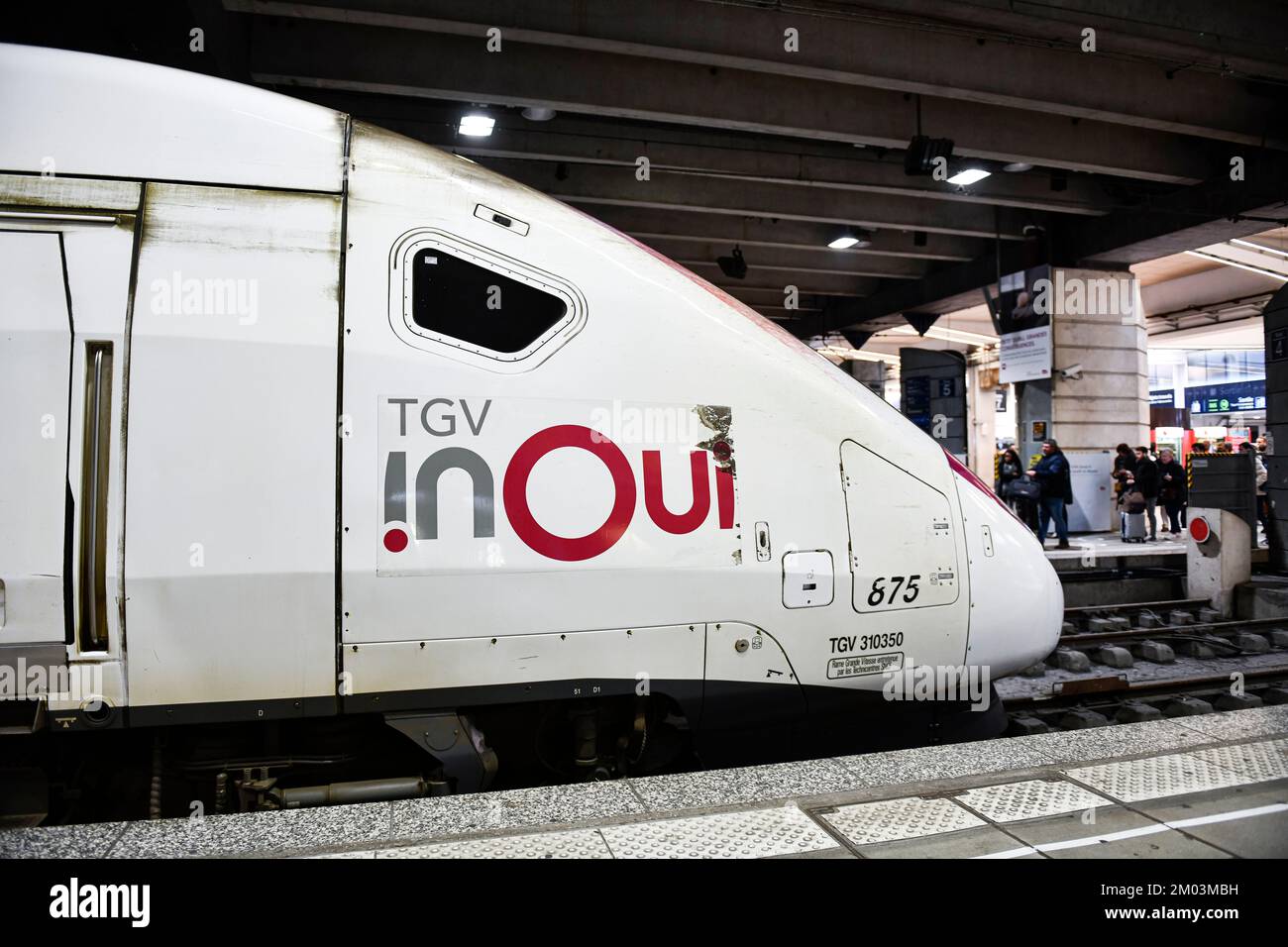 Tgv inoui hi-res stock photography and images - Alamy