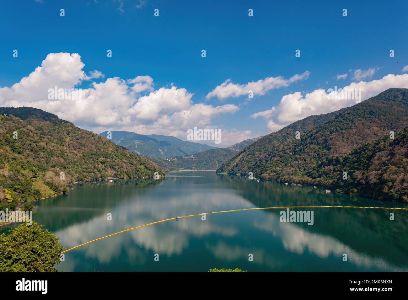 Sunny view of the Wushe Reservoir at Nantou, Taiwan Stock Photo - Alamy