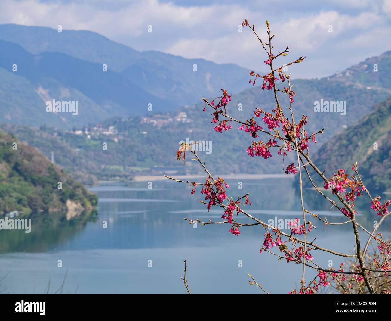 Sunny view of the Wushe Reservoir at Nantou, Taiwan Stock Photo - Alamy
