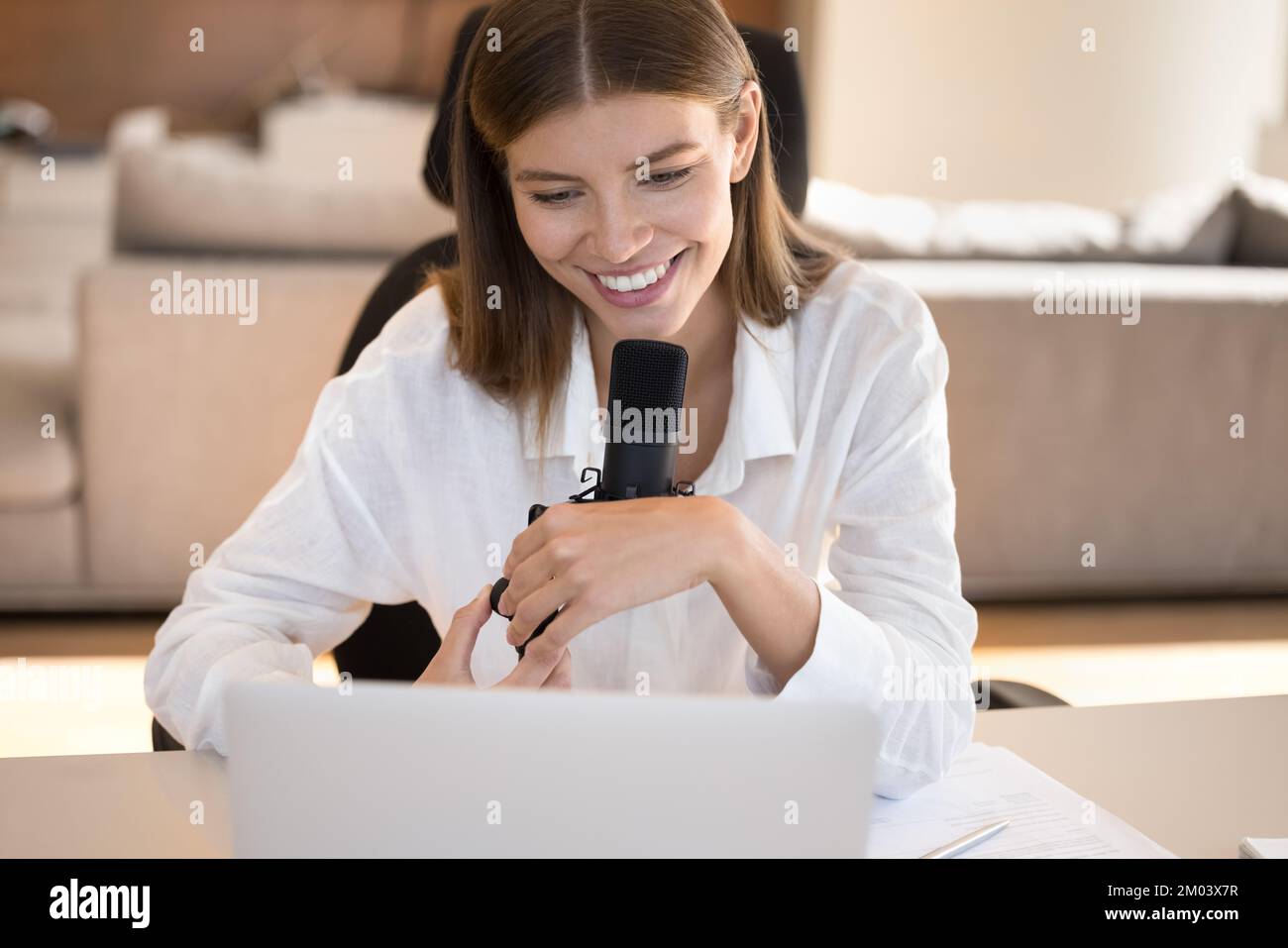 Girl host hi-res stock photography and images - Alamy