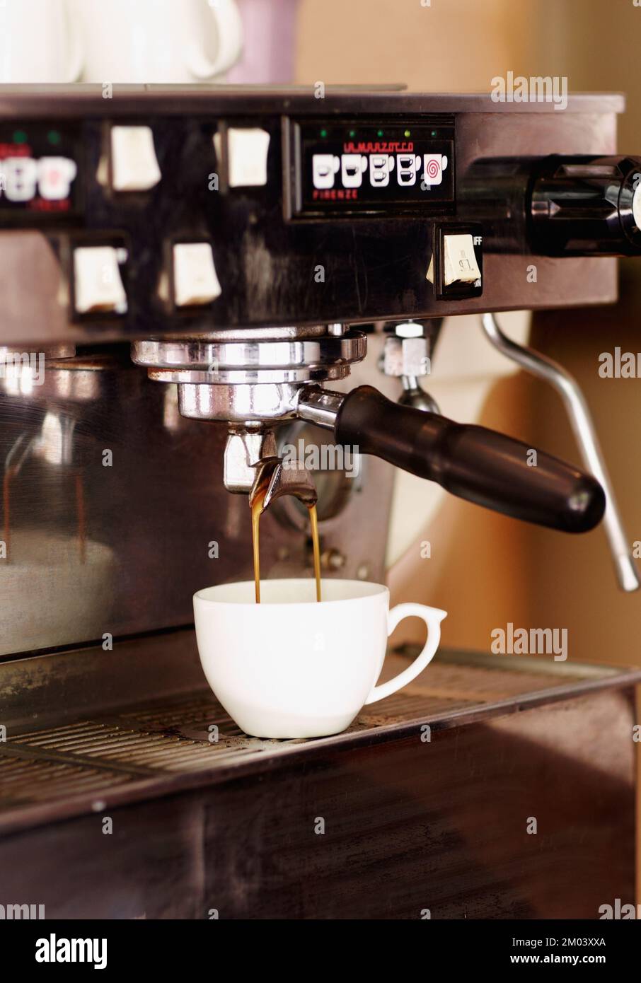 Freshly roasted coffee beans pouring hi-res stock photography and ...