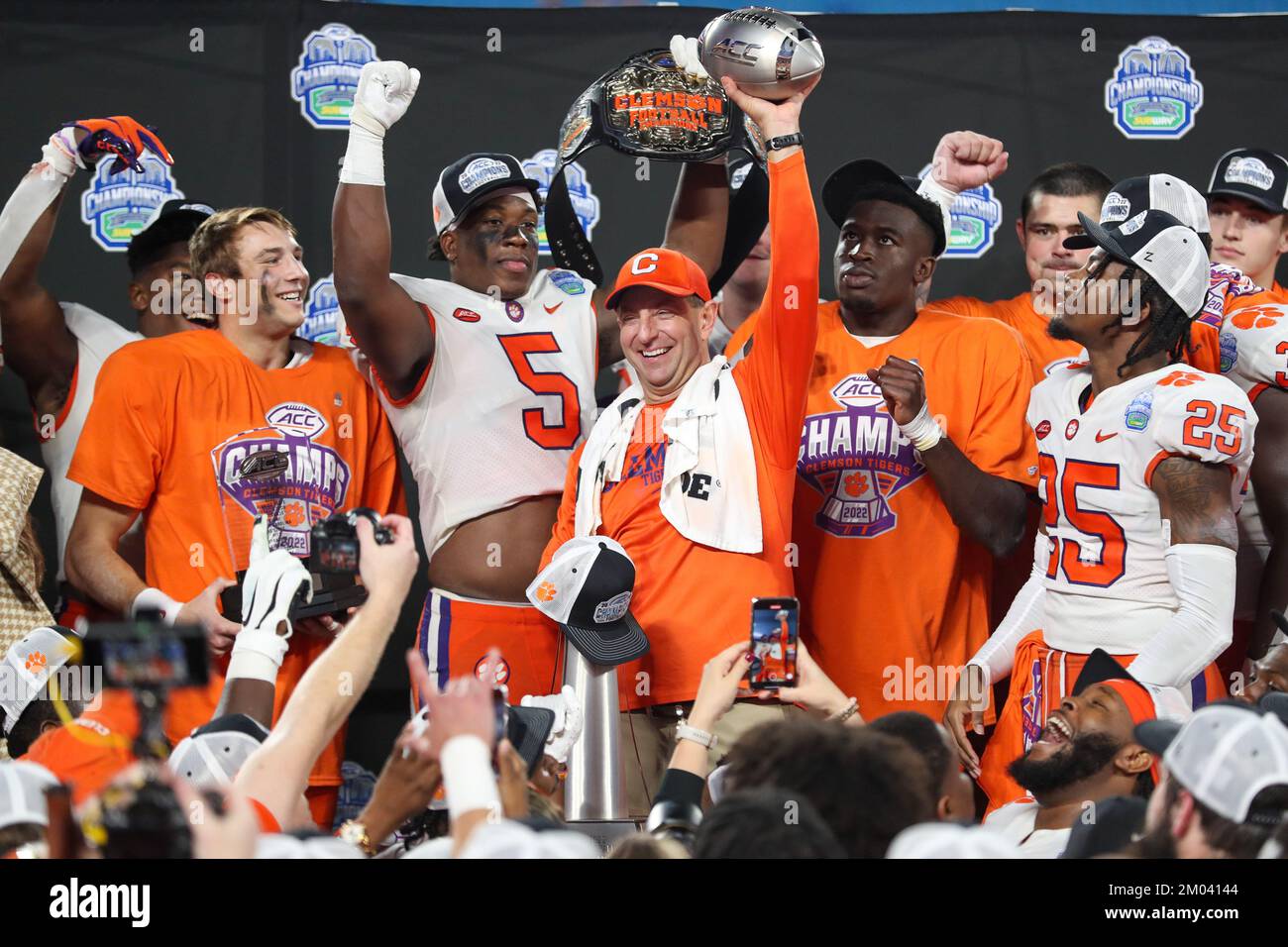 Clemson football 2022 hi-res stock photography and images - Alamy
