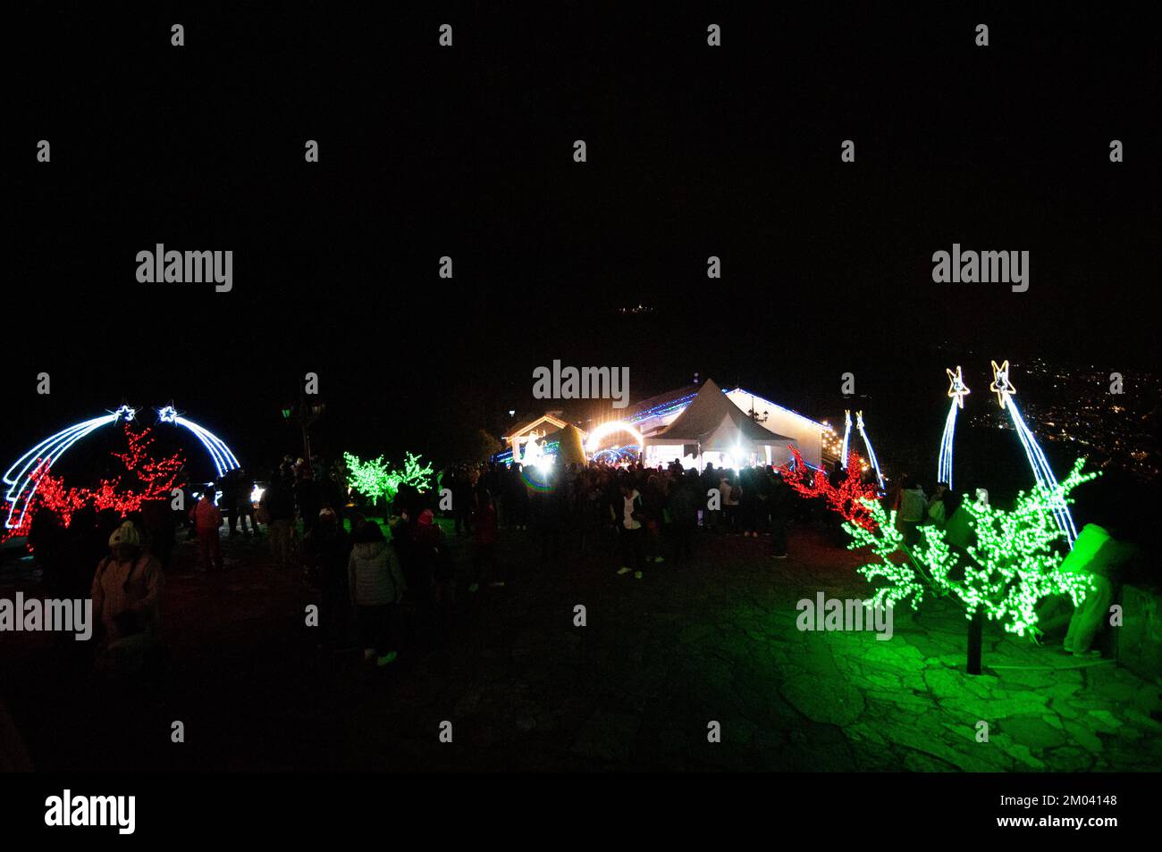 Corona de fuego hi-res stock photography and images - Alamy