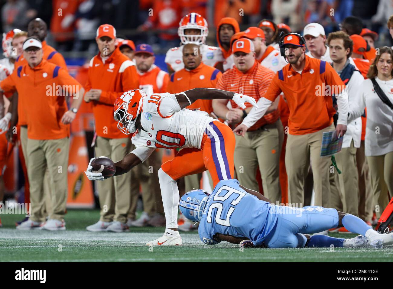 Joseph ngata football hi-res stock photography and images - Alamy