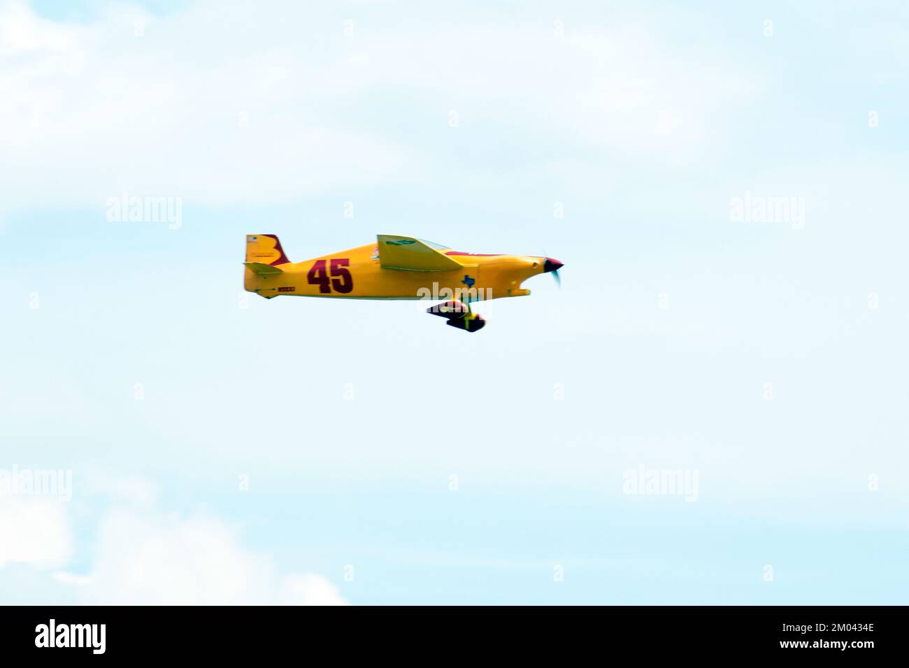 Justin Meaders in his Quadnickel Aircraft ( Cassutt model ) from USA is ...