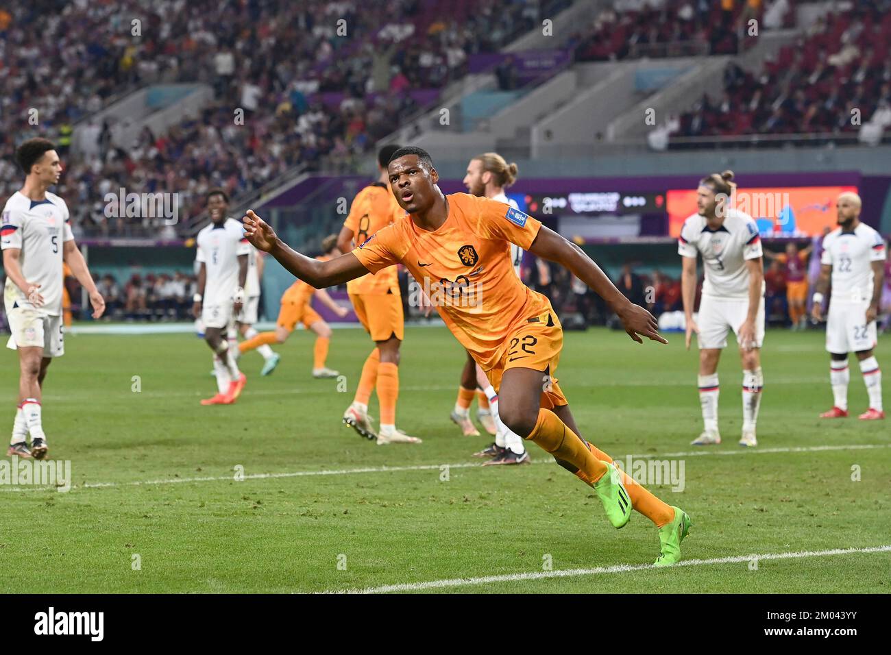 Doha, Katar. 03rd Dec, 2022. goaljubel Denzel DUMFRIES (NED) after goal ...