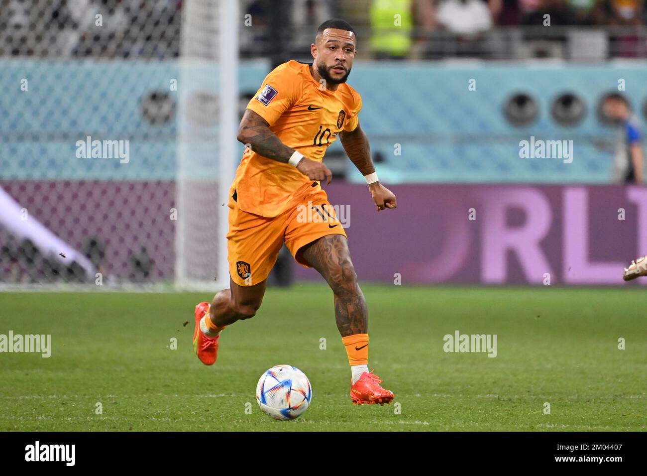 Memphis DEPAY (NED), action, single action, single image, cut out, full ...