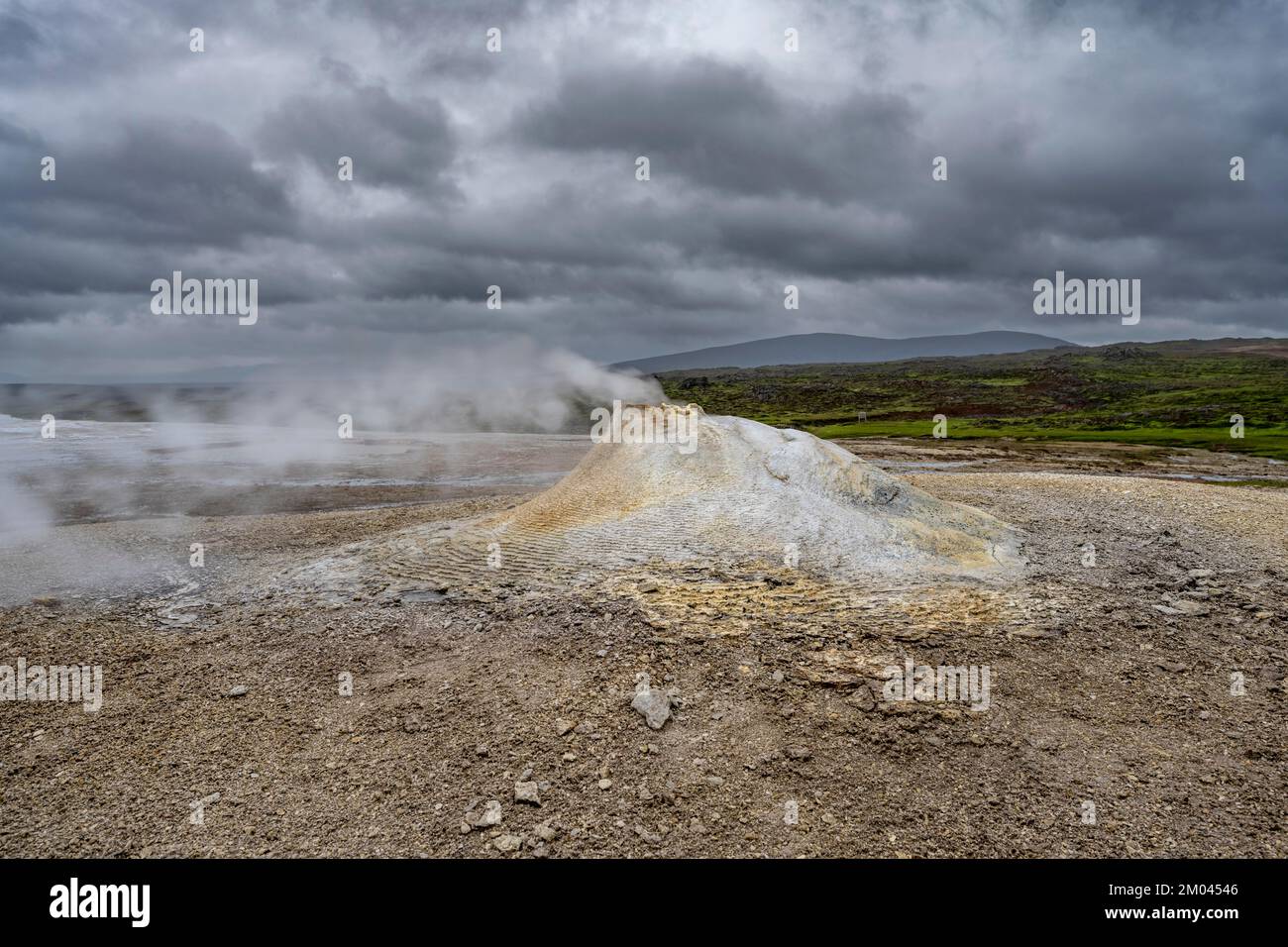 Steaming fumarole, Hveravellir geothermal area, Icelandic Highlands ...