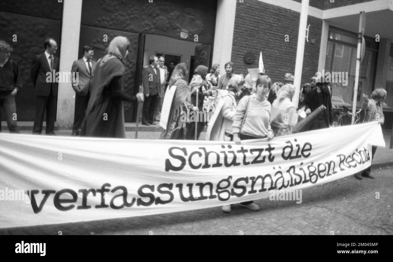 Administrative action Black and White Stock Photos & Images - Alamy