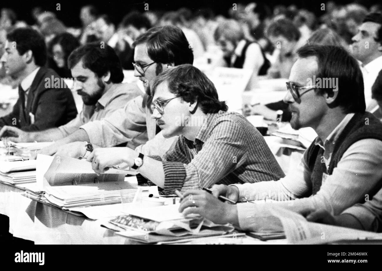 Ordinary people 1980 Black and White Stock Photos & Images - Alamy