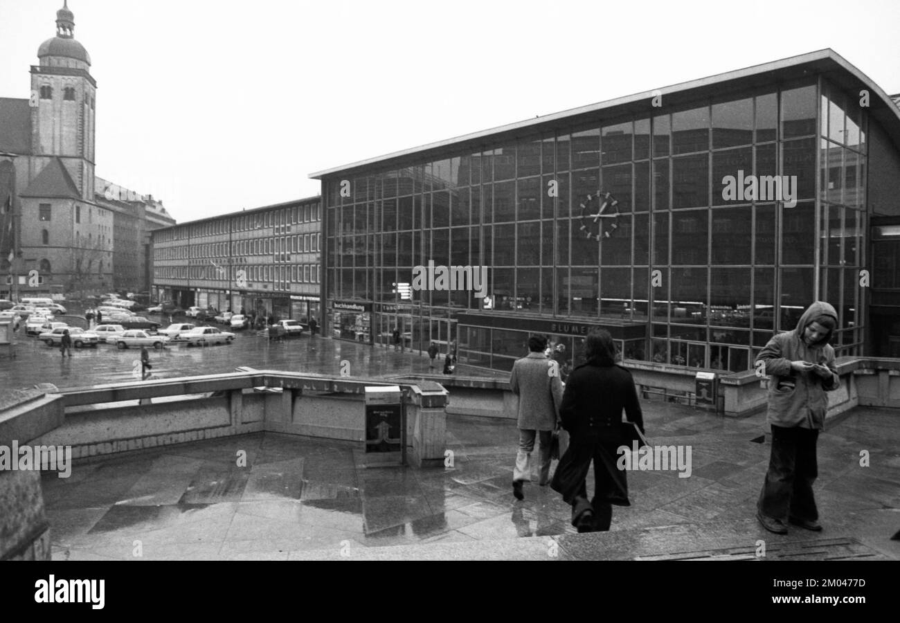 As part of the Latin course, this class of the Max-Planck-Gymnasium in ...