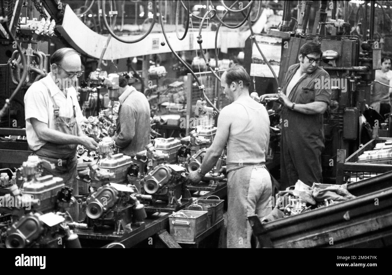 Production of engines, axles and other car manufacturing parts at the ...