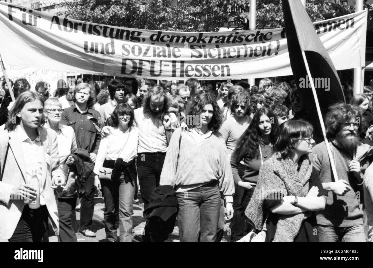 The 35th anniversary congress to end fascist rule was accompanied by a ...
