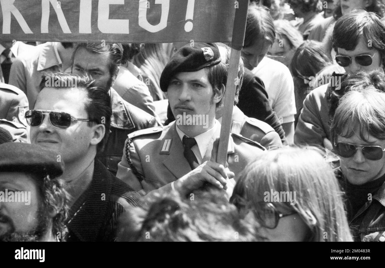 The 35th anniversary congress to end fascist rule was accompanied by a ...