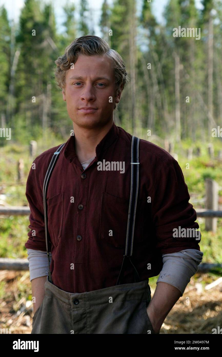 ANTOINE-OLIVIER PILON in MARIA CHAPDELAINE (2021), directed by ...