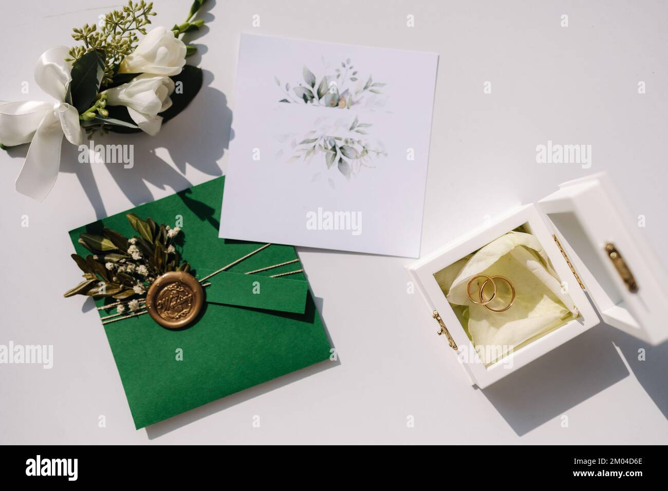 Top view of wedding rings on oaths. A wooden box for wedding rings ...