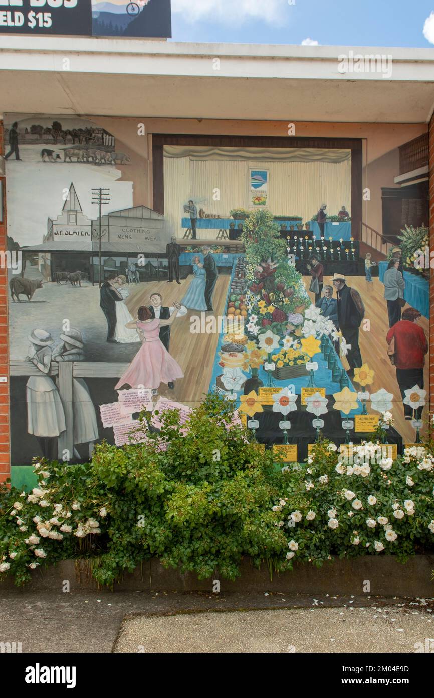 Dancing Street Art, Sheffield, Tasmania, Australia Stock Photo - Alamy