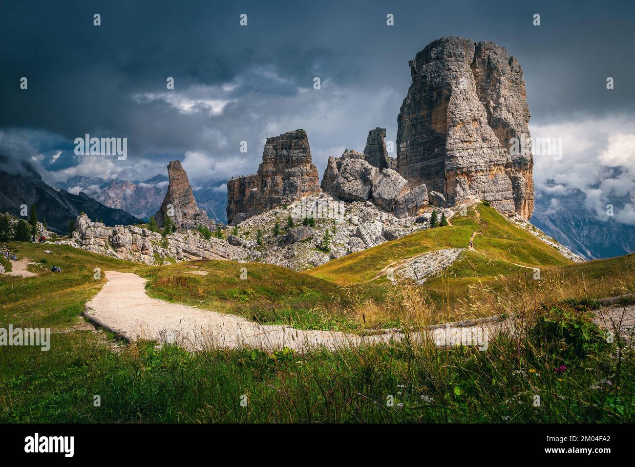 Famous wide hiking trail around the Cinque Torri rock formations ...