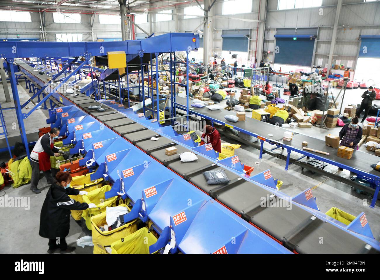 CHONGQING, CHINA - DECEMBER 4, 2022 - Intelligent sorting equipment ...
