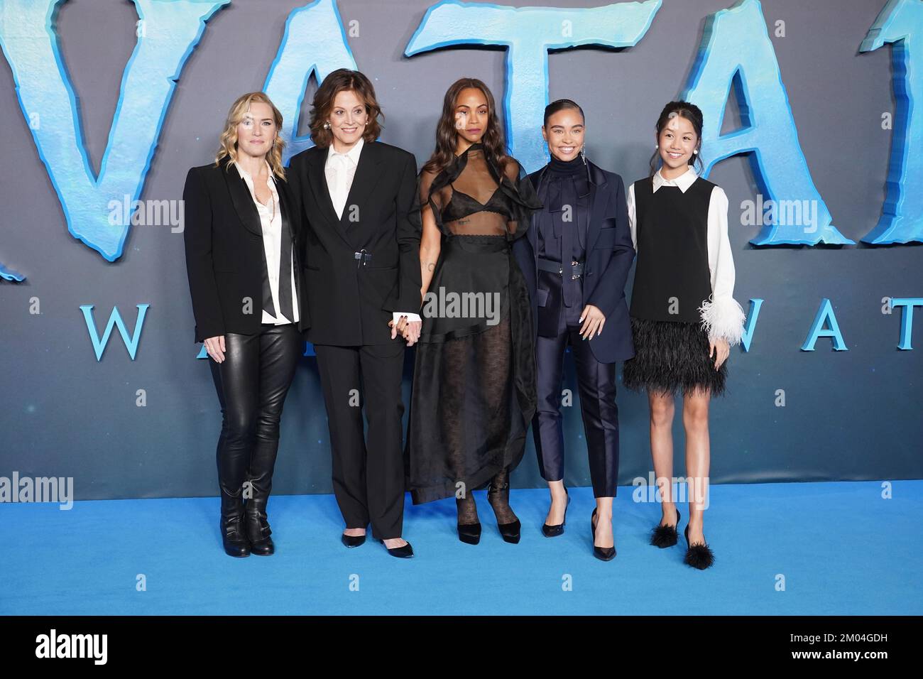 (Left to right) Kate Winslet, Sigourney Weaver, Zoe Saldana, Bailey ...
