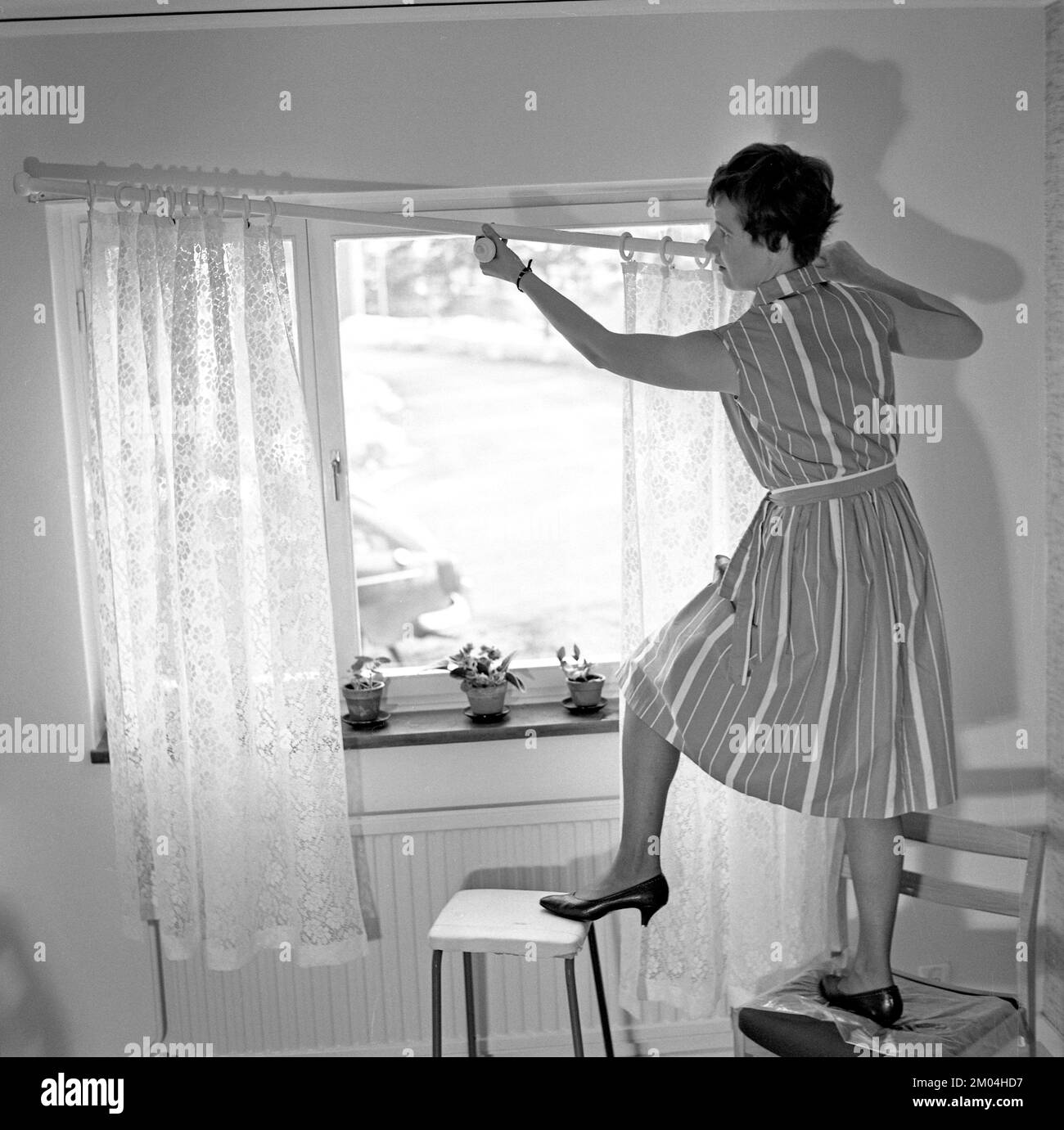 1960s curtains hi-res stock photography and images - Alamy