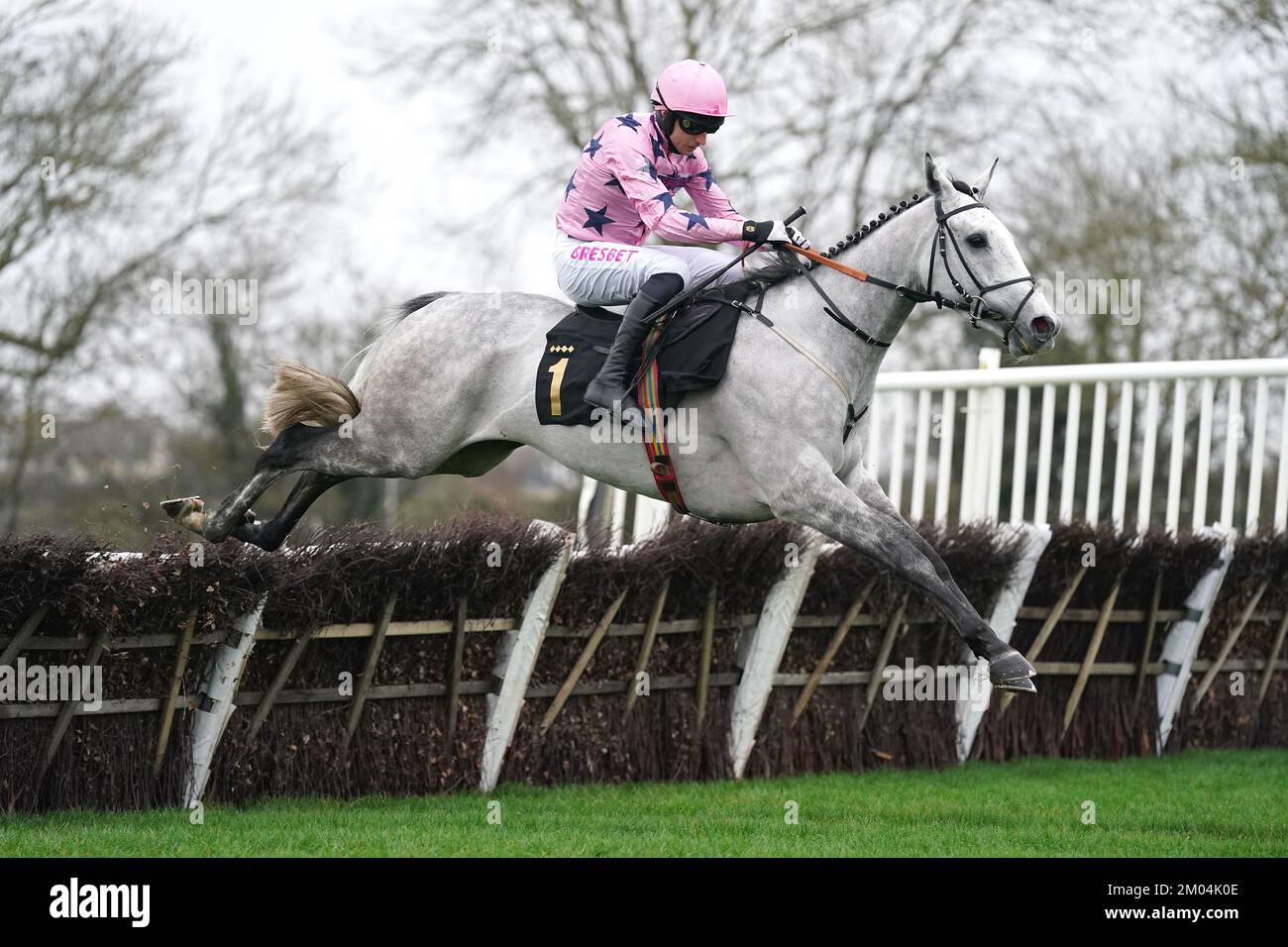 Huntingdon racecourse 2022 hi-res stock photography and images - Alamy