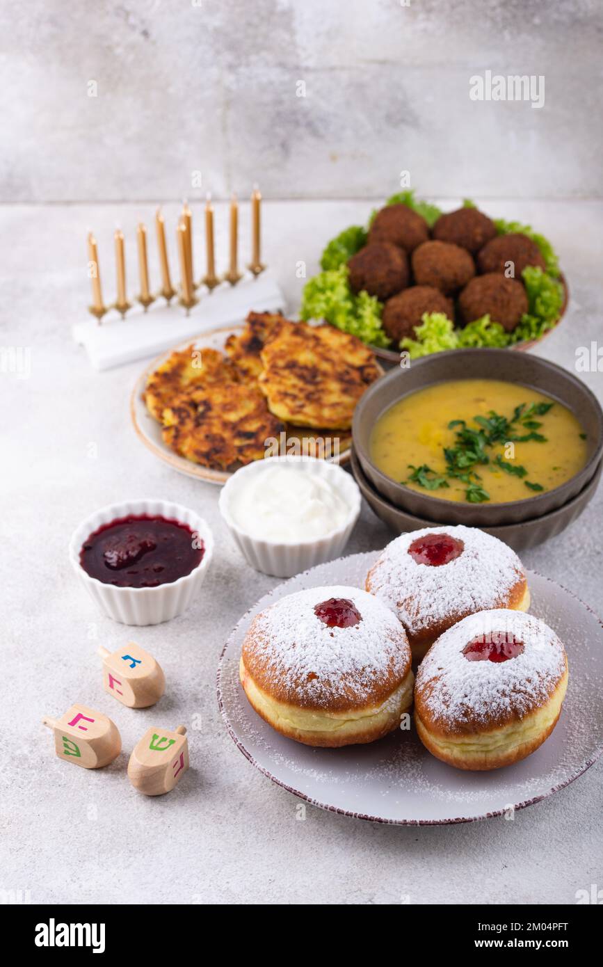 Jewish holiday hanukkah gift hi-res stock photography and images - Alamy