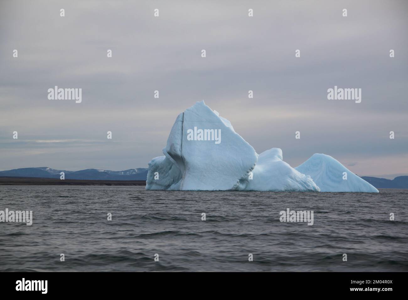Pond inlet glacier hi-res stock photography and images - Alamy