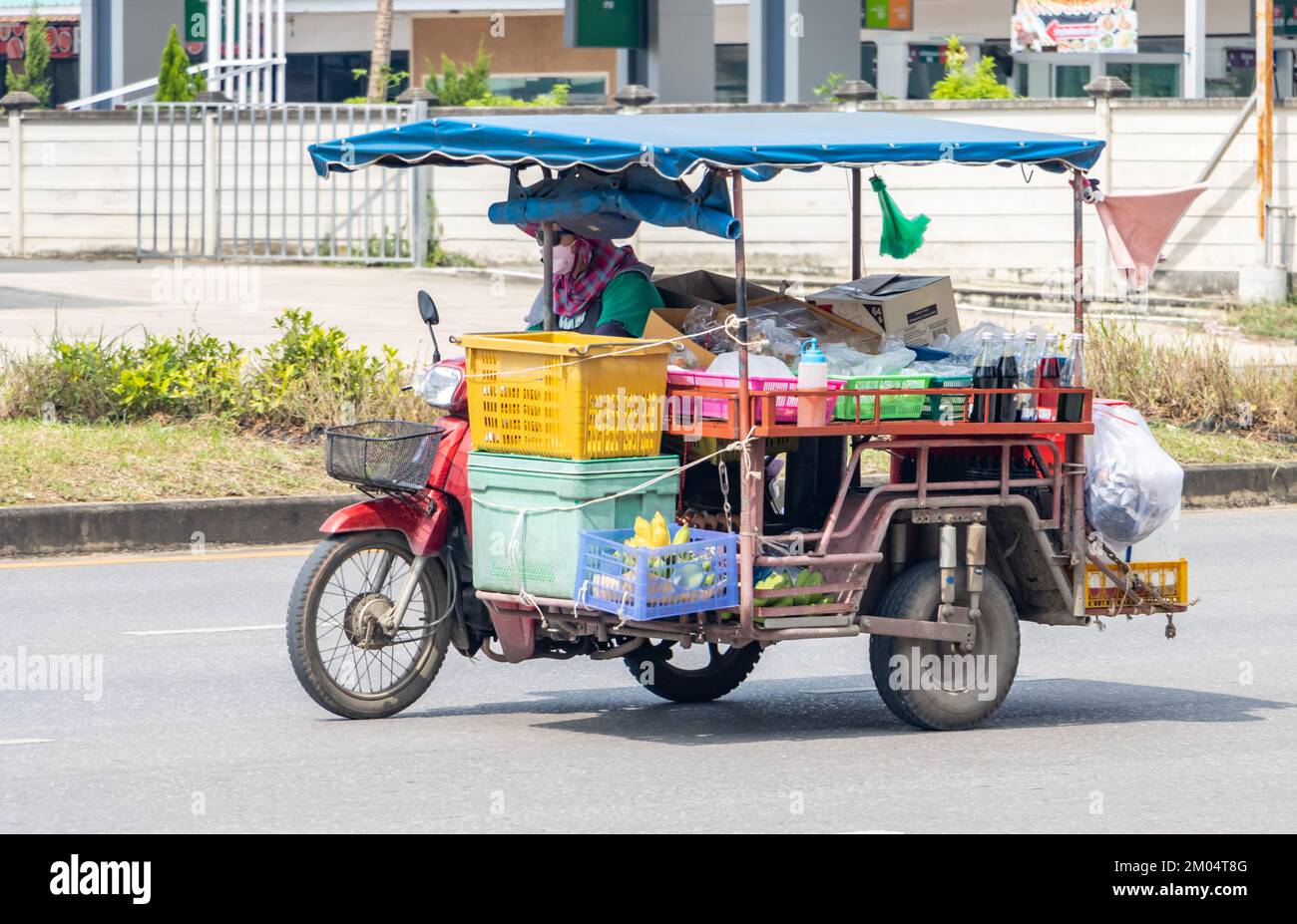 Woman on motorcycle sidecar hi-res stock photography and images - Alamy