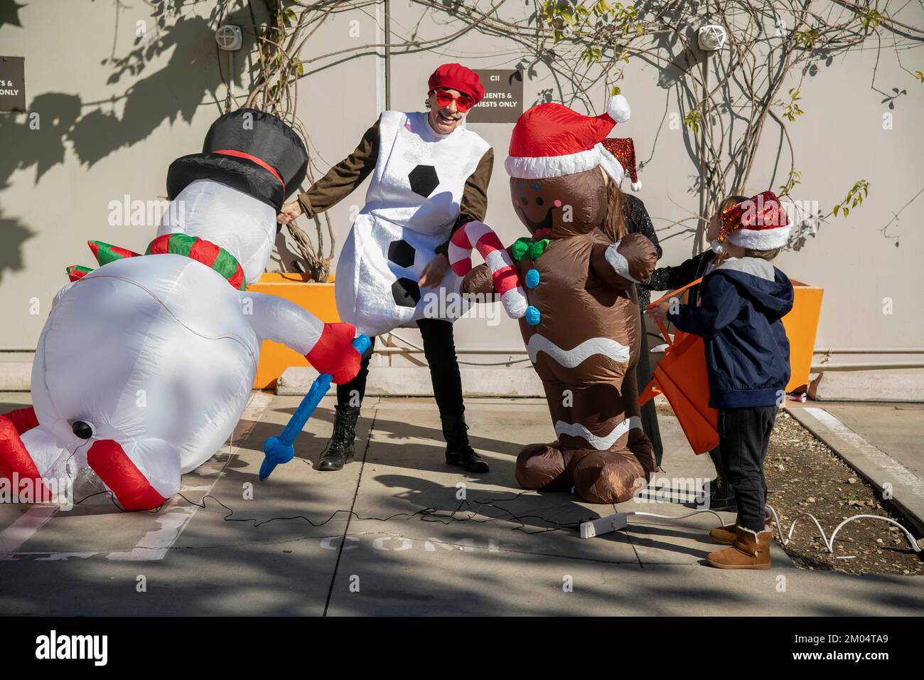 Givefluence hi-res stock photography and images - Alamy